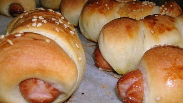 Rollò di wurstel, i rustici perfetti come antipasto o cena unica ...